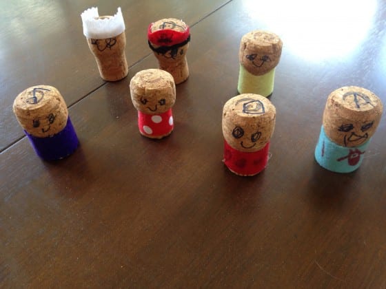 30 Ridiculously Clever Things You can Make With Wine Corks