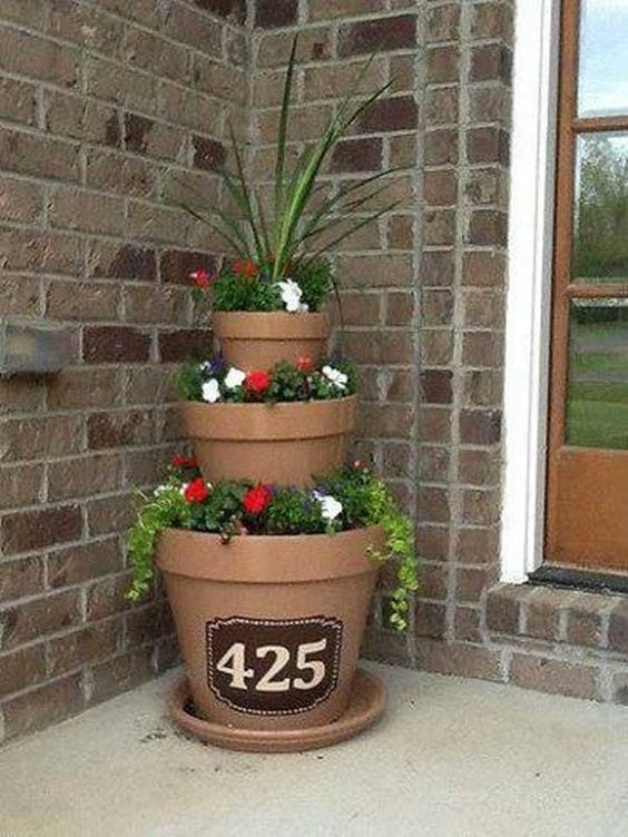 10 Ways to Make Over Your Terra Cotta Pots | How To Build It