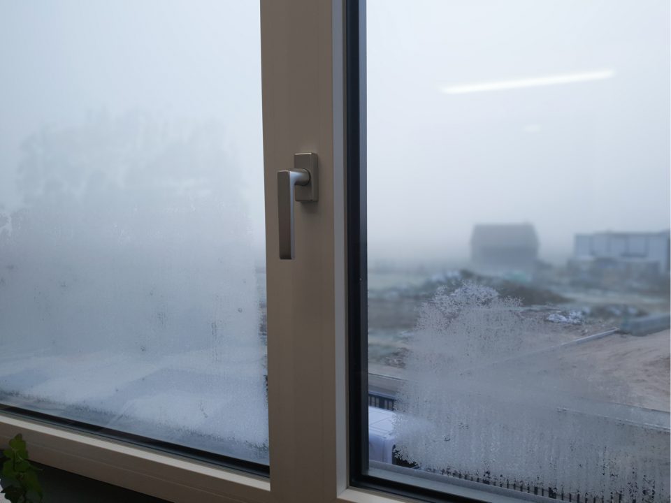 Condensation: How To Fix Foggy Windows | How To Build It